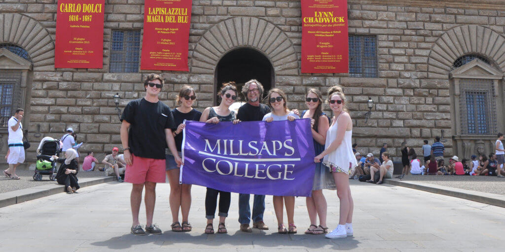 30 Affordable Colleges with the Best Study Abroad Programs 2017-2018 ...